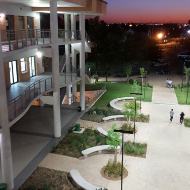 Midrand Graduate institute - Roger Davies Architects